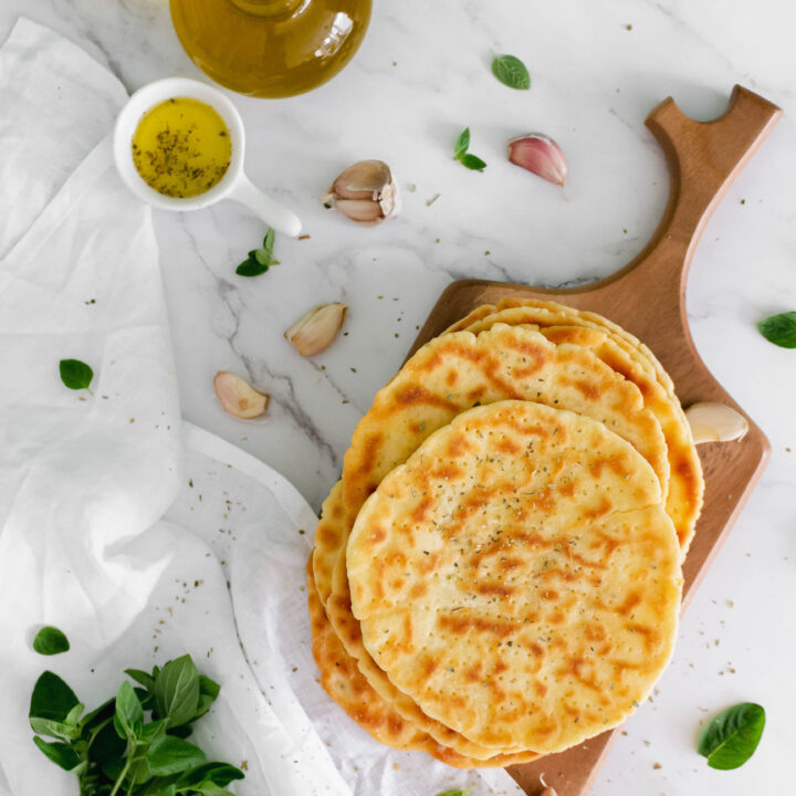 Gluten-Free Garlic Pita Bread (with yogurt) ~ Foodathlon