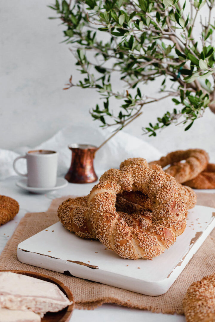 Greek Sesame Bread Rings (koulouri Thessalonikis) ~ Foodathlon
