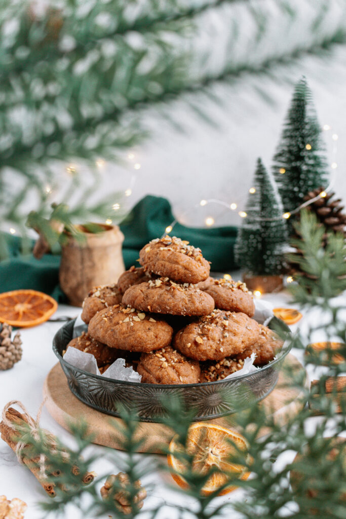 Melomakarona (Greek Christmas Honey Cookies) ~ Foodathlon