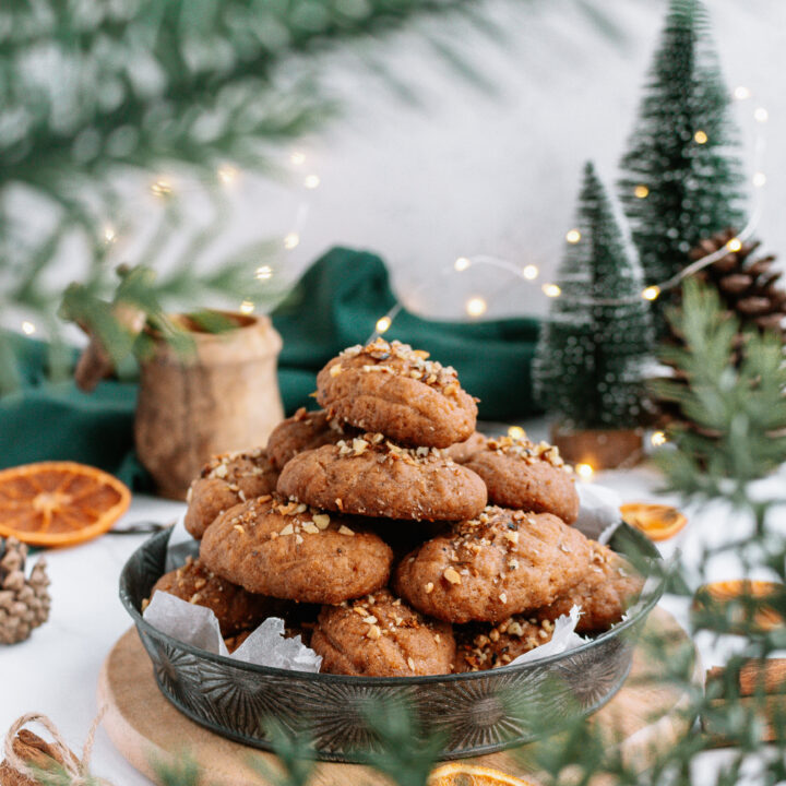 Melomakarona (Greek Christmas Honey Cookies) ~ Foodathlon